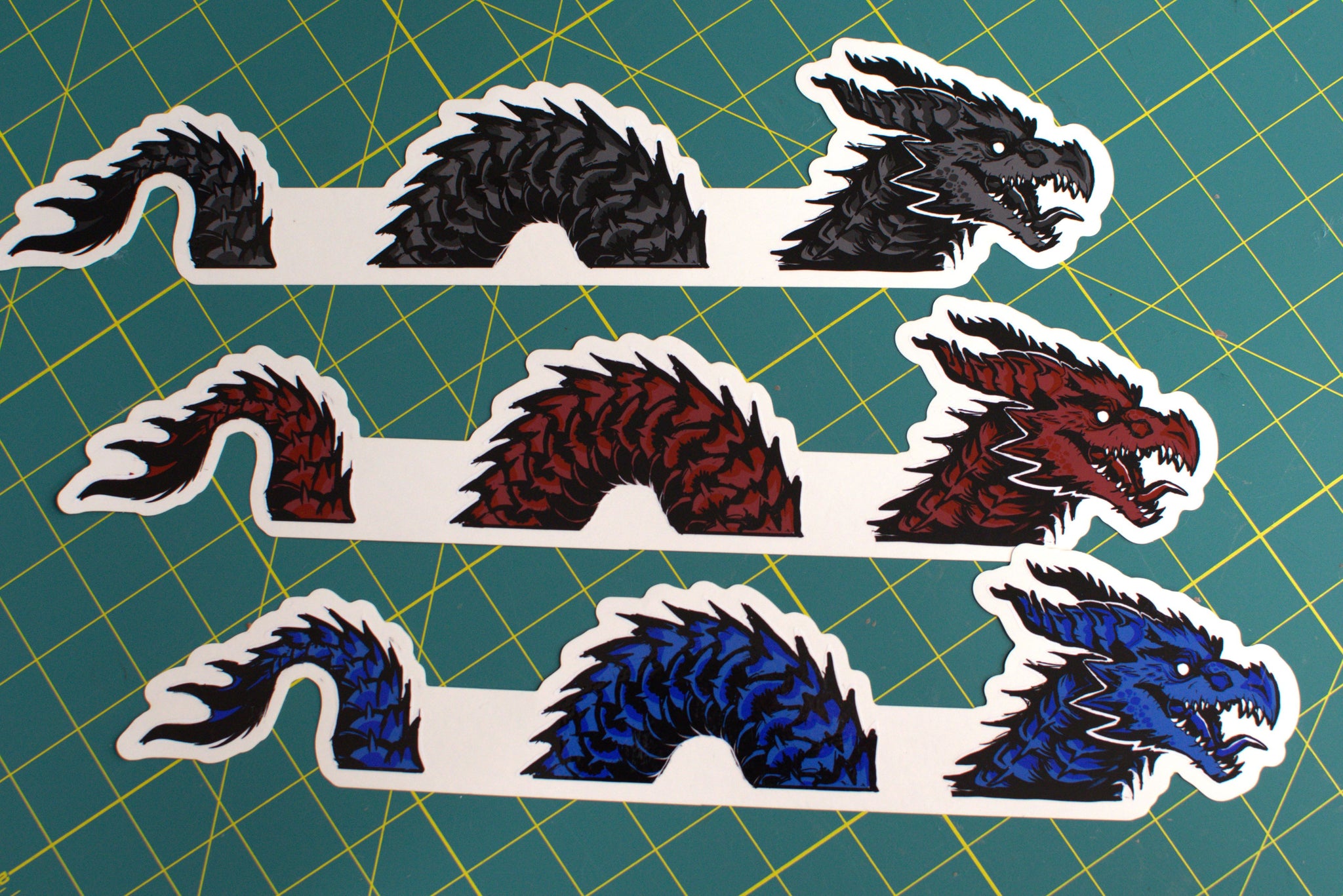 Wyrm Peeker Sticker – Creep Cat Toy Company